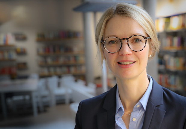 Christine DI MARTINELLY, professor of supply chain management